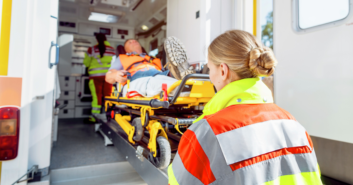 Tödlicher Sturz vom Treppenpodest | Unfallbeispiel